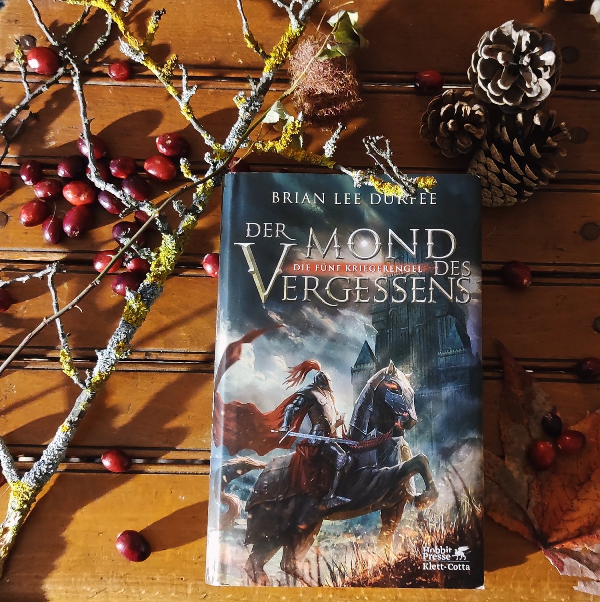 The Forgetting Moon – Brian Lee Durfee – The Reading Stray